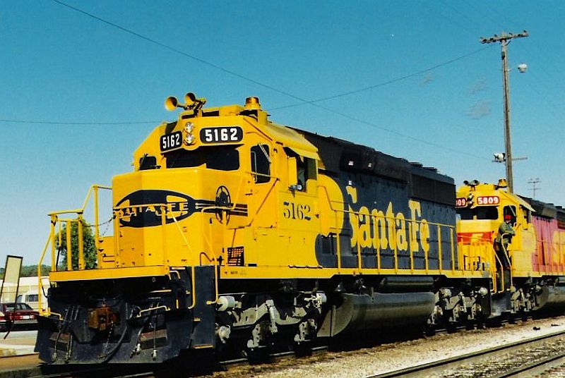 SD 40-2 5162